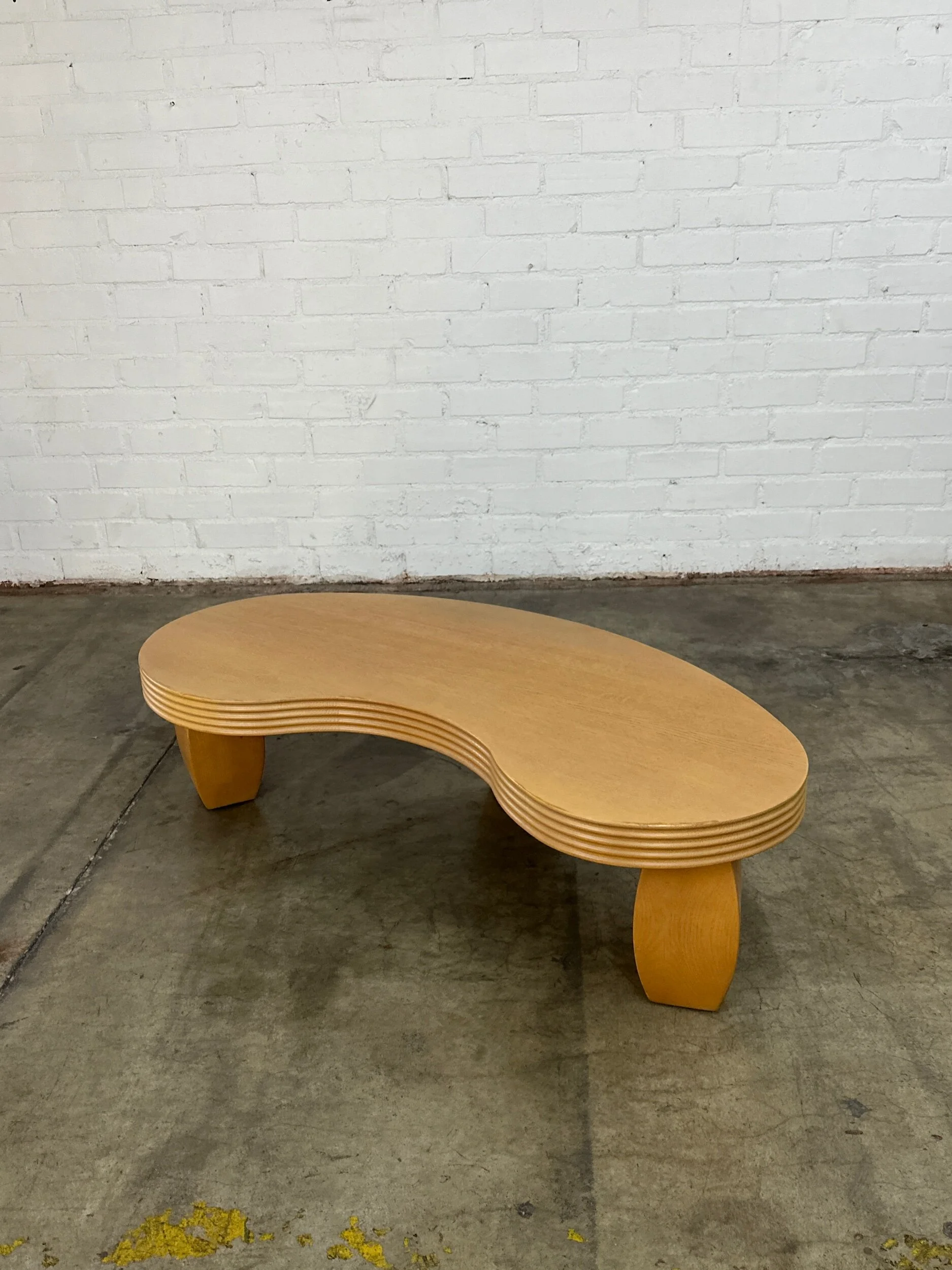 Free form wavy coffee table — VINTAGE ON POINT