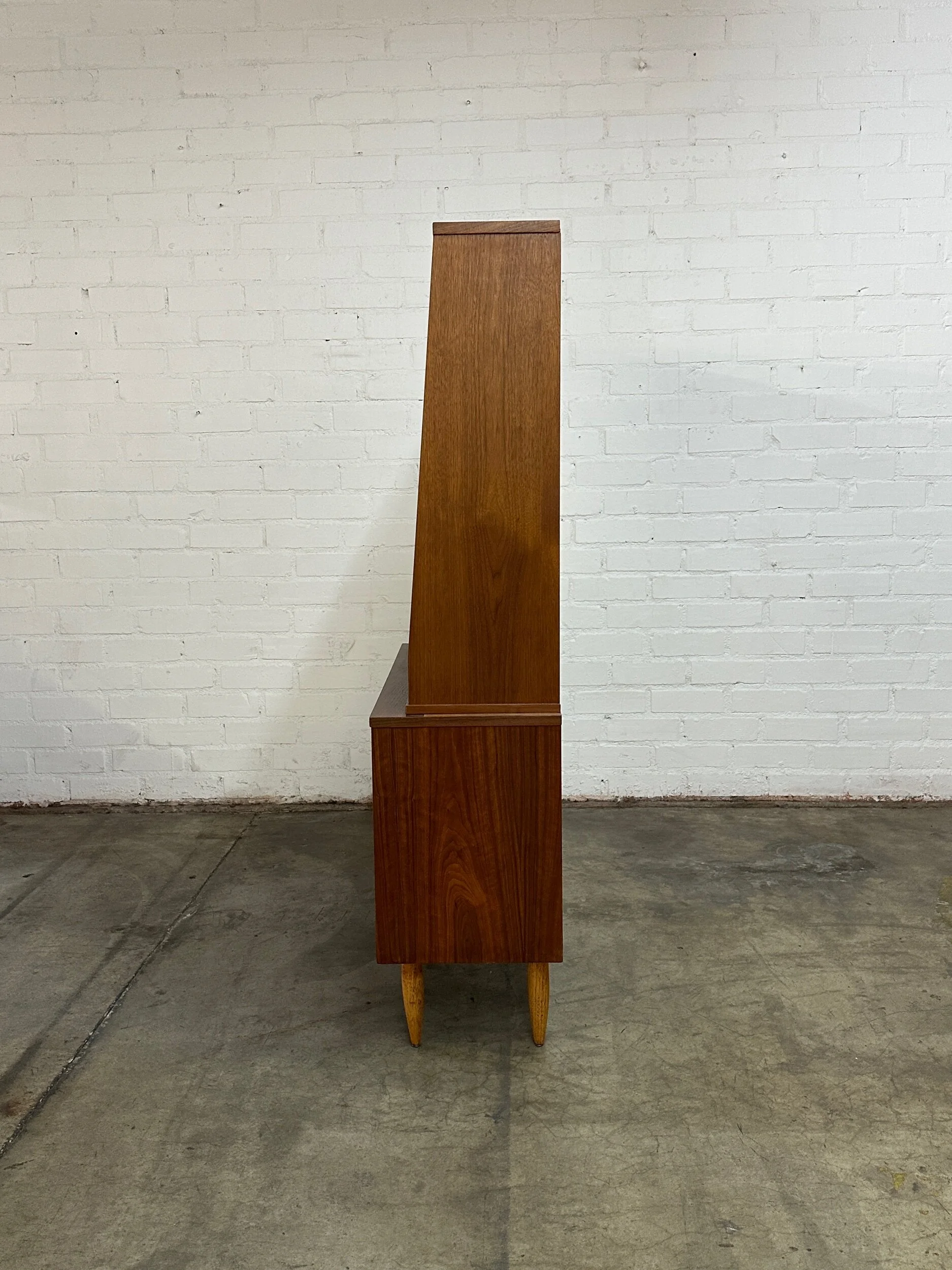 PRODUCTS — VINTAGE ON POINT