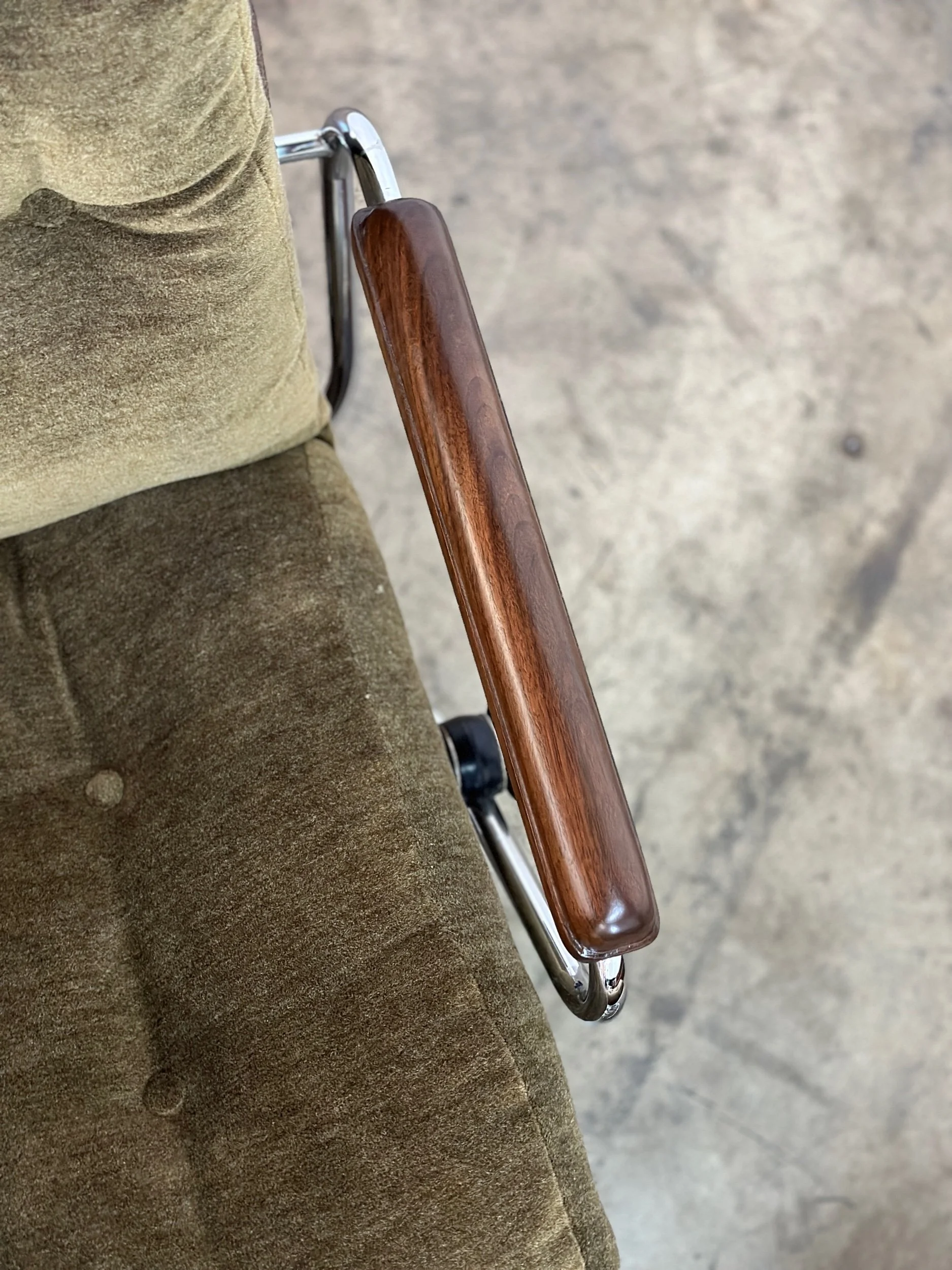 PRODUCTS — VINTAGE ON POINT