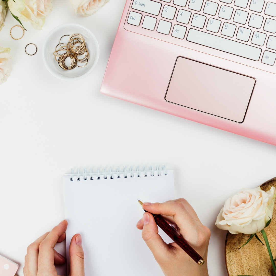 Social Media Mini Management Mentoring | Marielle Baylis