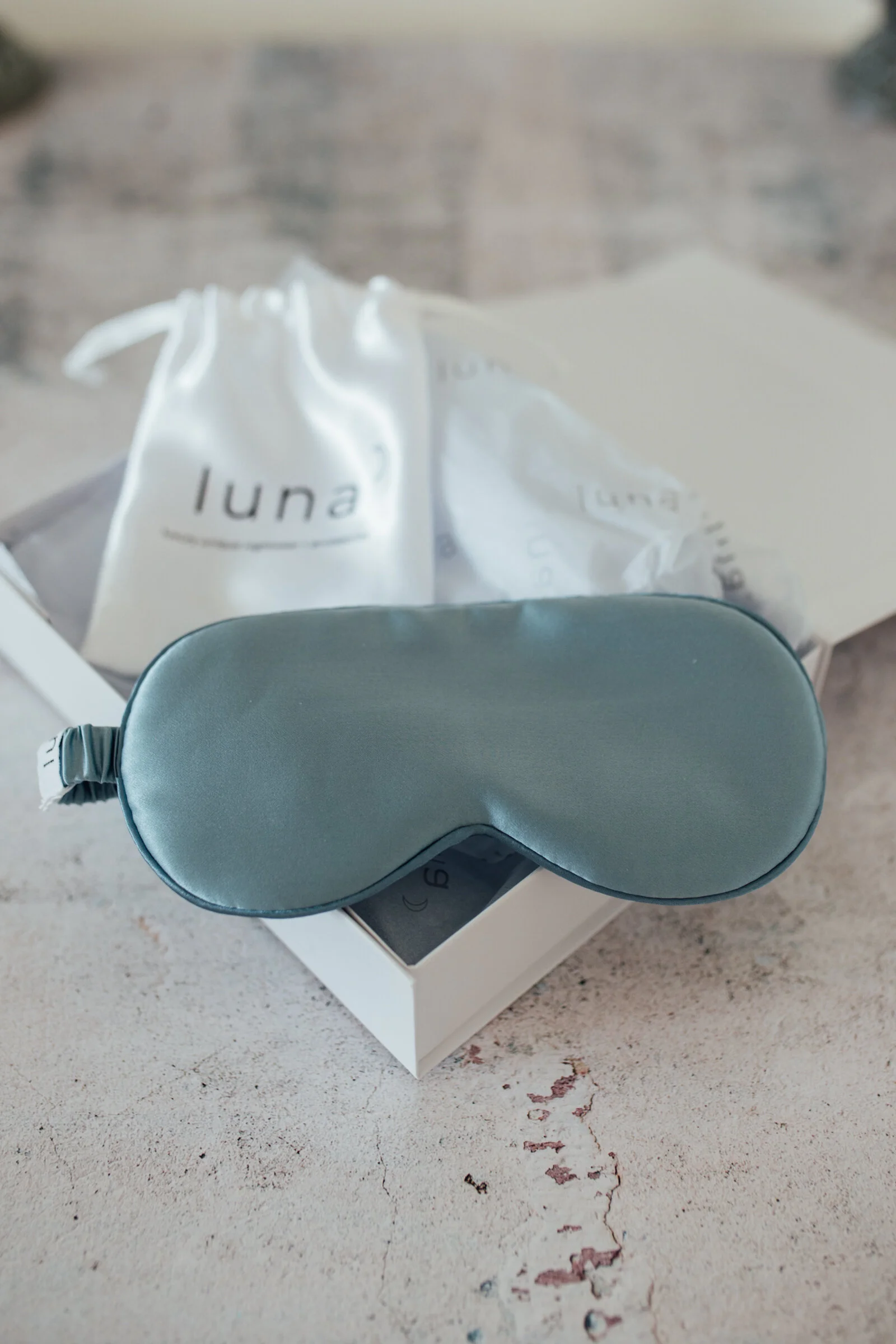 Luna Luxury 19momme Blue Silk Eye Mask — Luna Nightwear