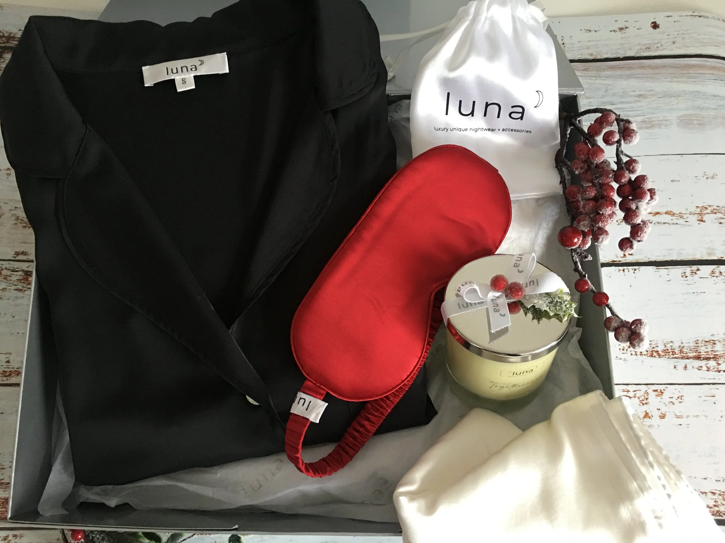 Yuletide Luxury Limited Edition Gift Box — Luna Nightwear