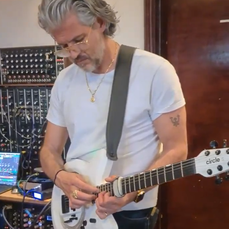 Circle Guitar is an electro-mechanical guitar that uses a MIDI-enabled ...