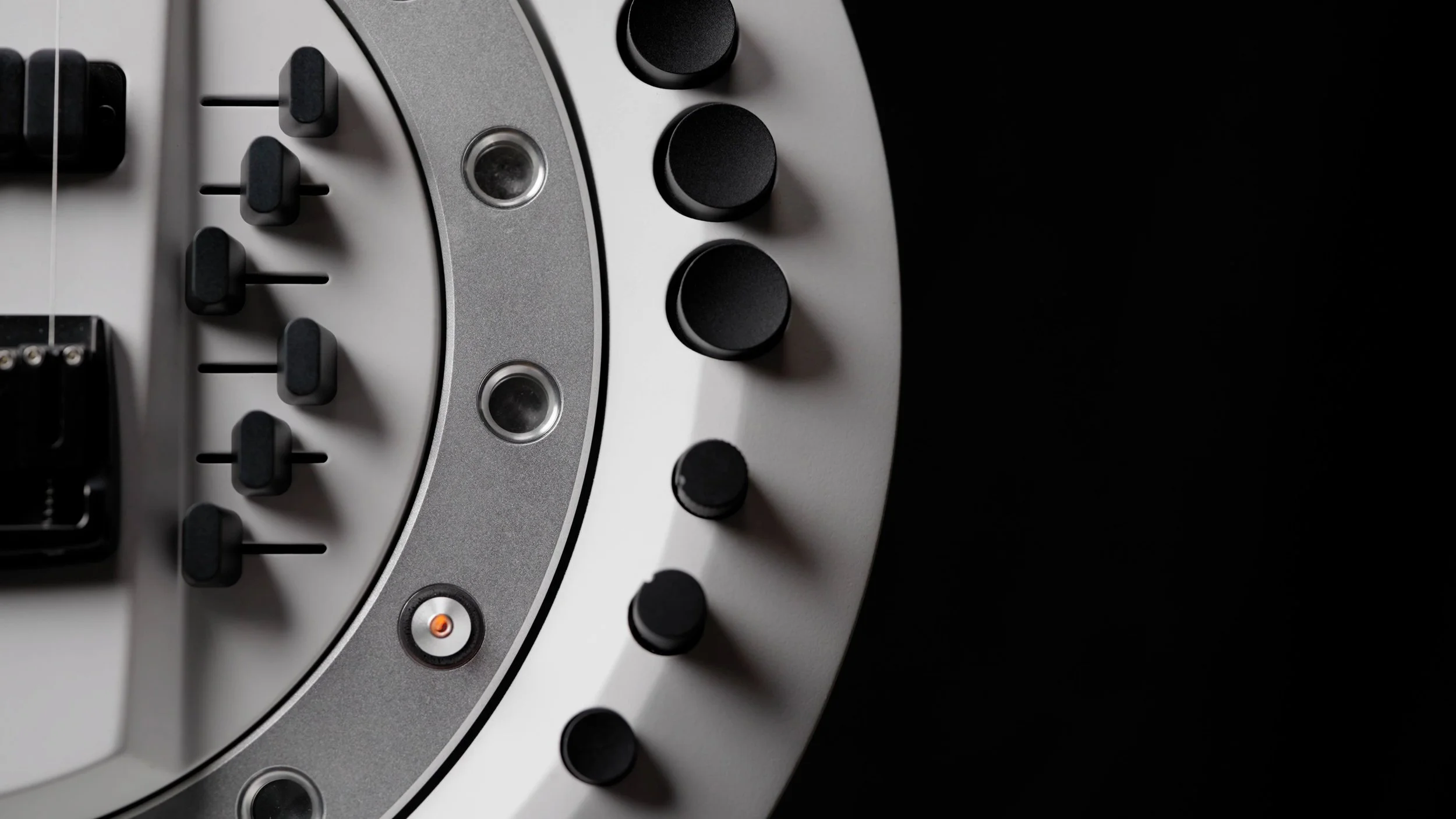 Circle Guitar is a revolutionary new type of electric guitar