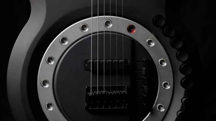Circle Guitar is a rhythm machine.