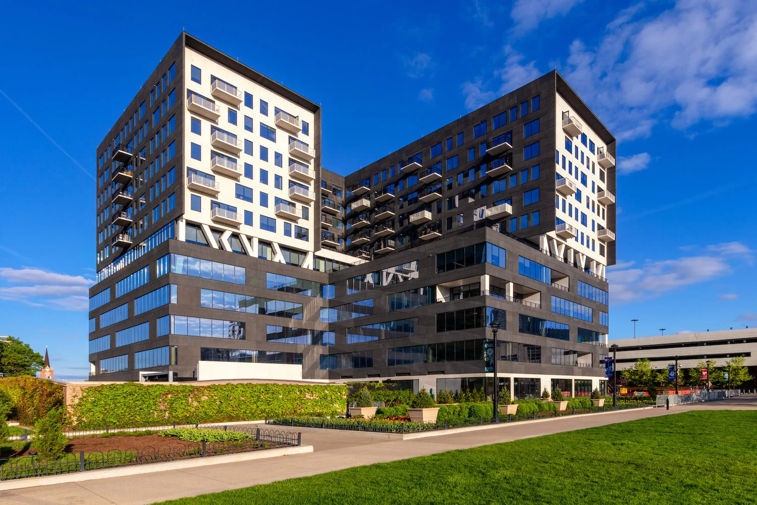 Photo Gallery | Downtown Columbus Apartments — 80 on the Commons