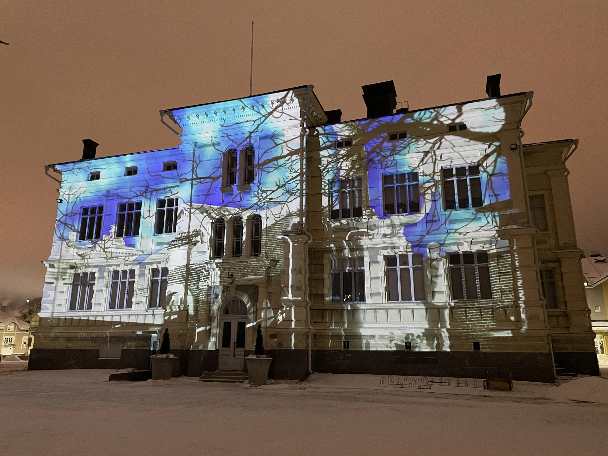 Viikon varrelta: Äijänsuon jäähallin laajennusurakasta kisaa vain kaksi ...