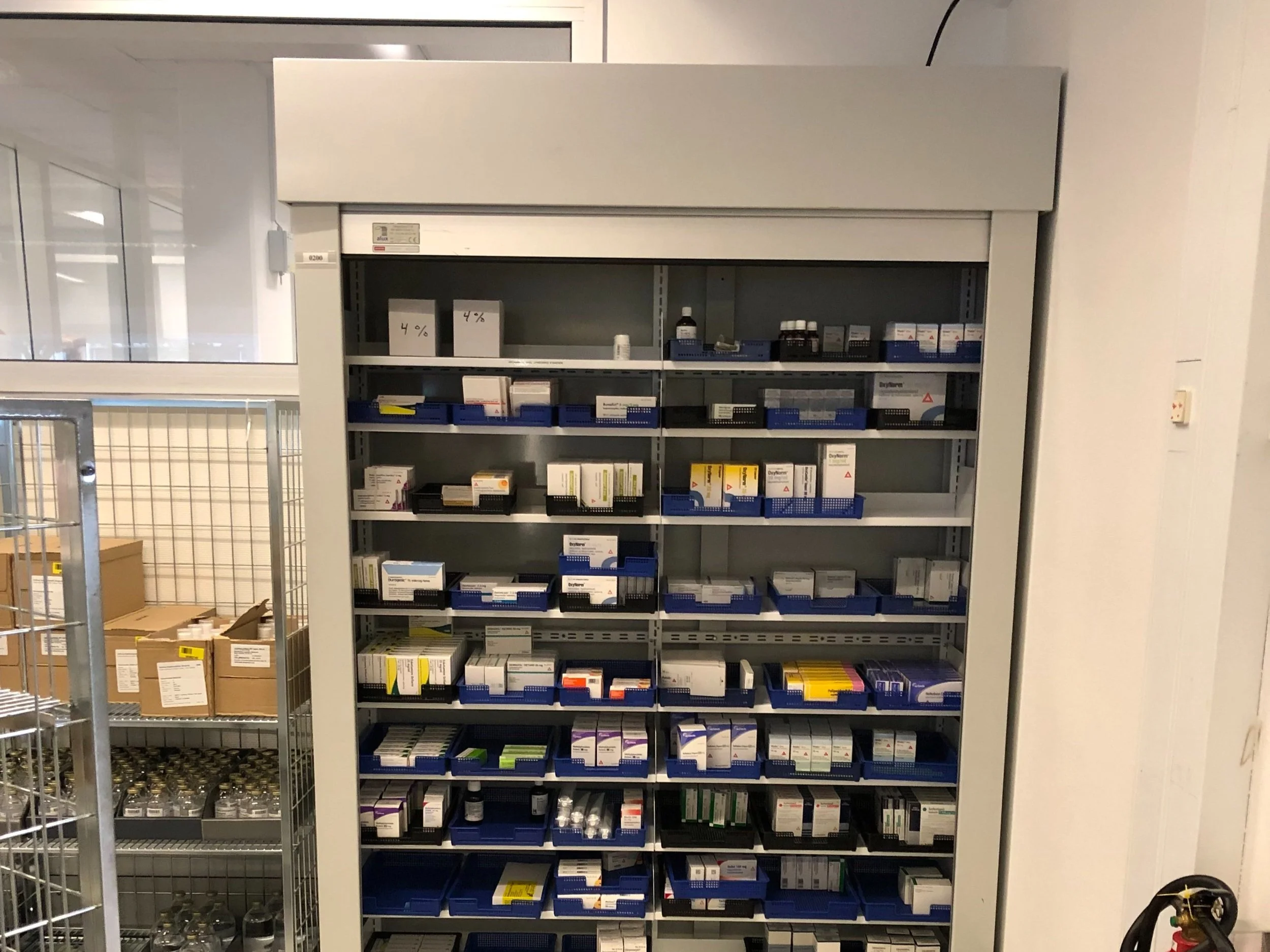 Louvered cabinets | Professional tobacco and liquor storage | Alux