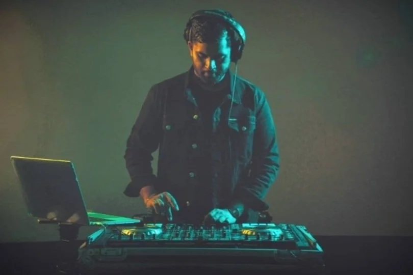 Ashraj Singh — DJ Live Music Entertainment - Weddings | Bars | Venues
