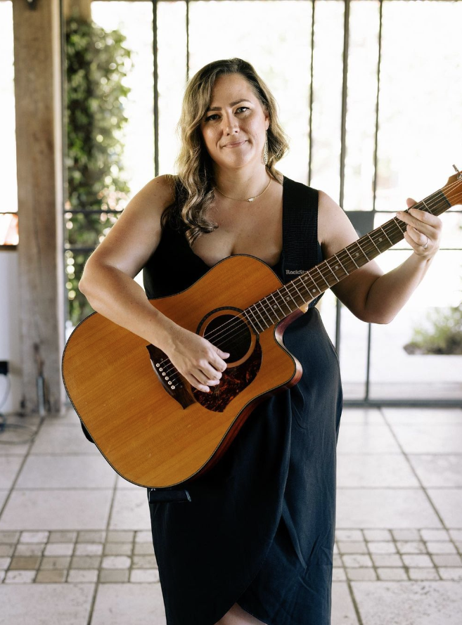 Janece Wiggins — DJ Live Music Entertainment - Weddings | Bars | Venues