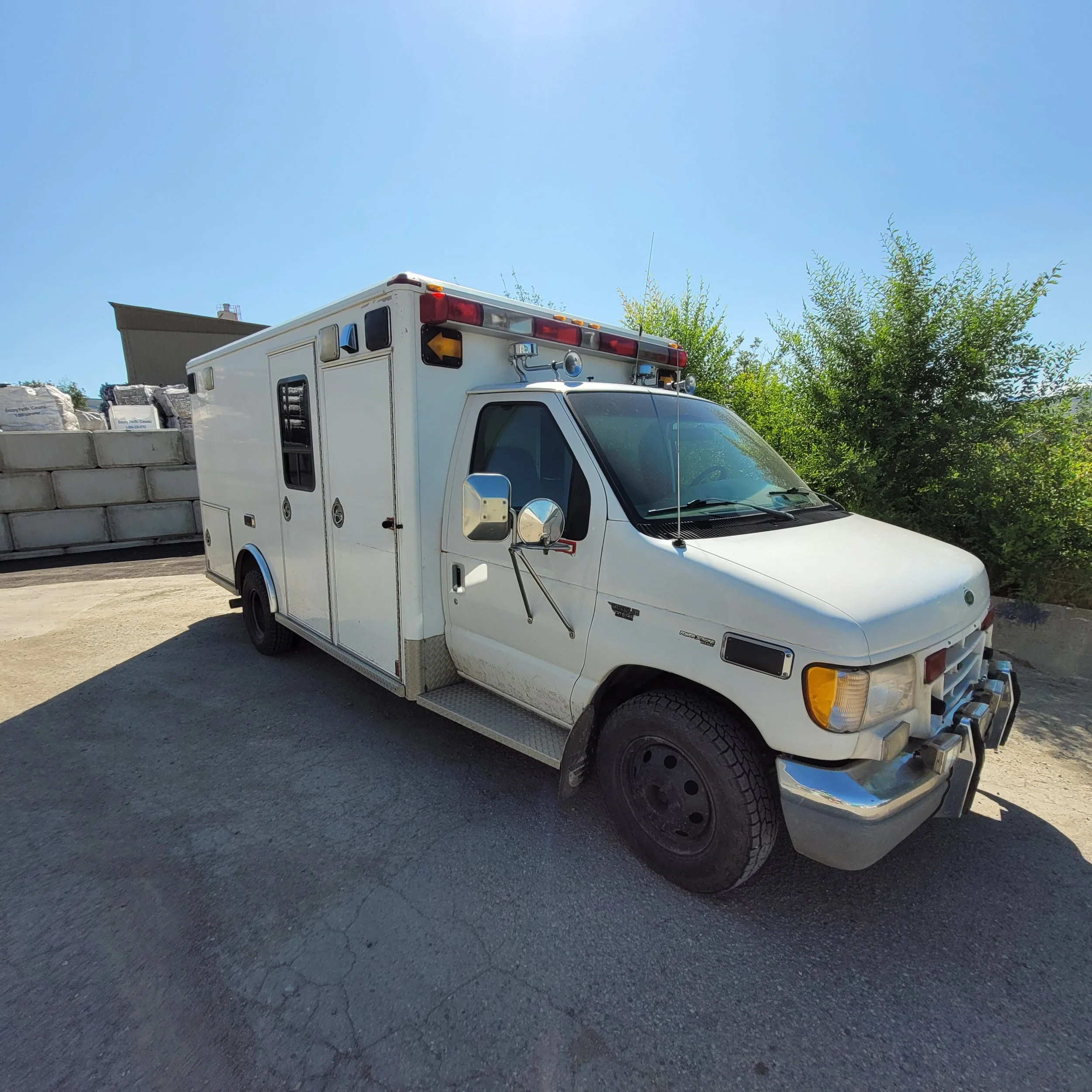 Ford Econoline Ambulance Conversion — 97 Customs