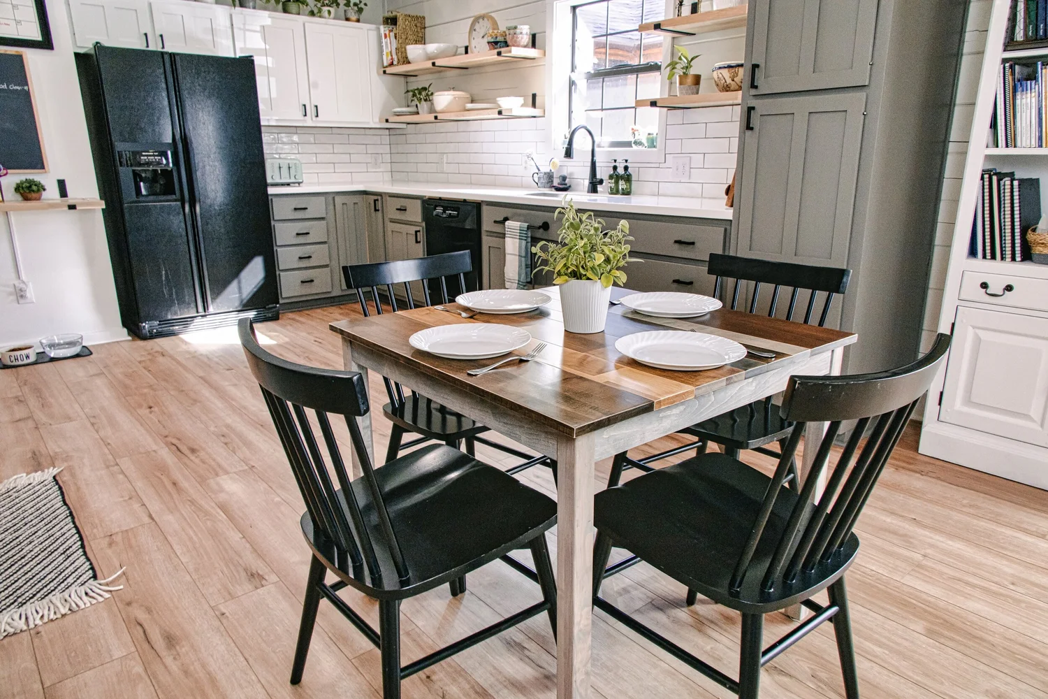 The Hannah - Dining Table - Kitchen Table Set