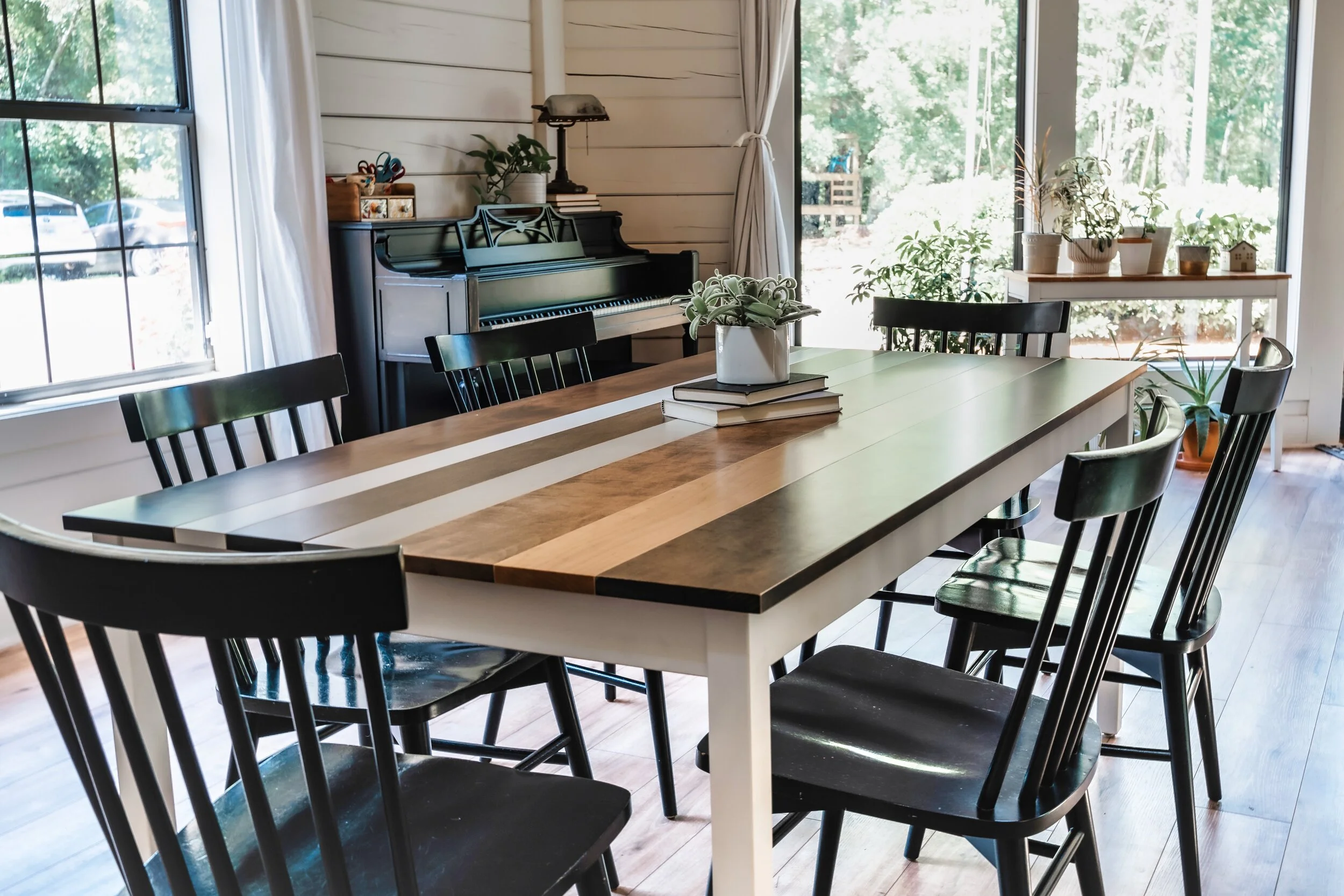 The Hannah - Dining Table - Kitchen Table Set