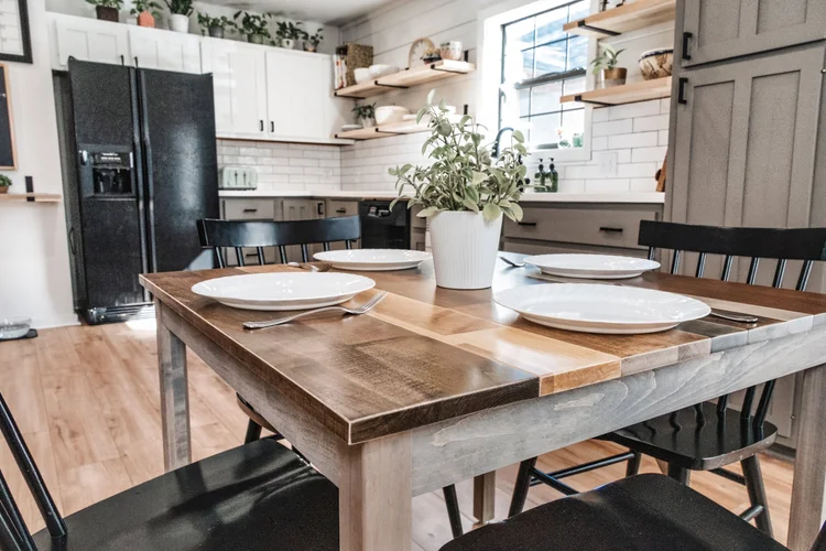 The Hannah - Dining Table - Kitchen Table Set