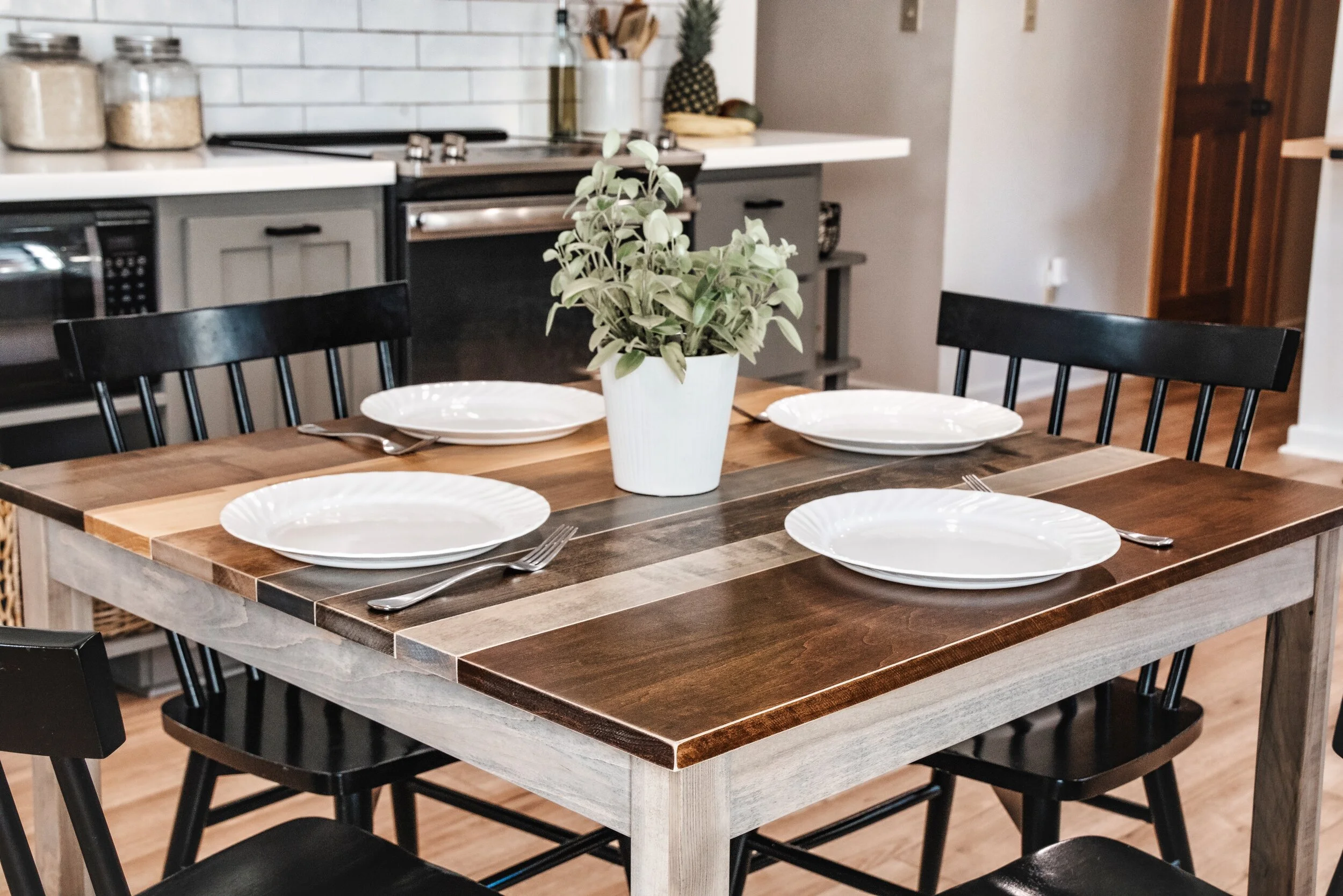 The Willow - Breakfast Table Set