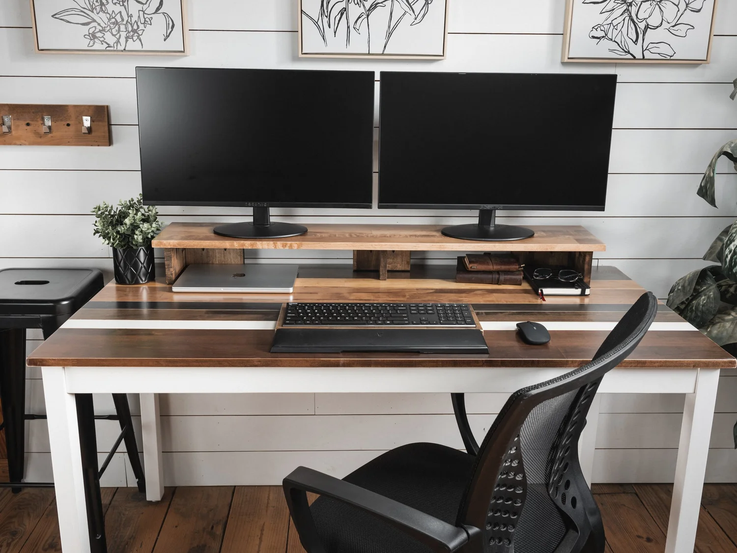 The Jessiah Black Edition | Solid Wood Desk