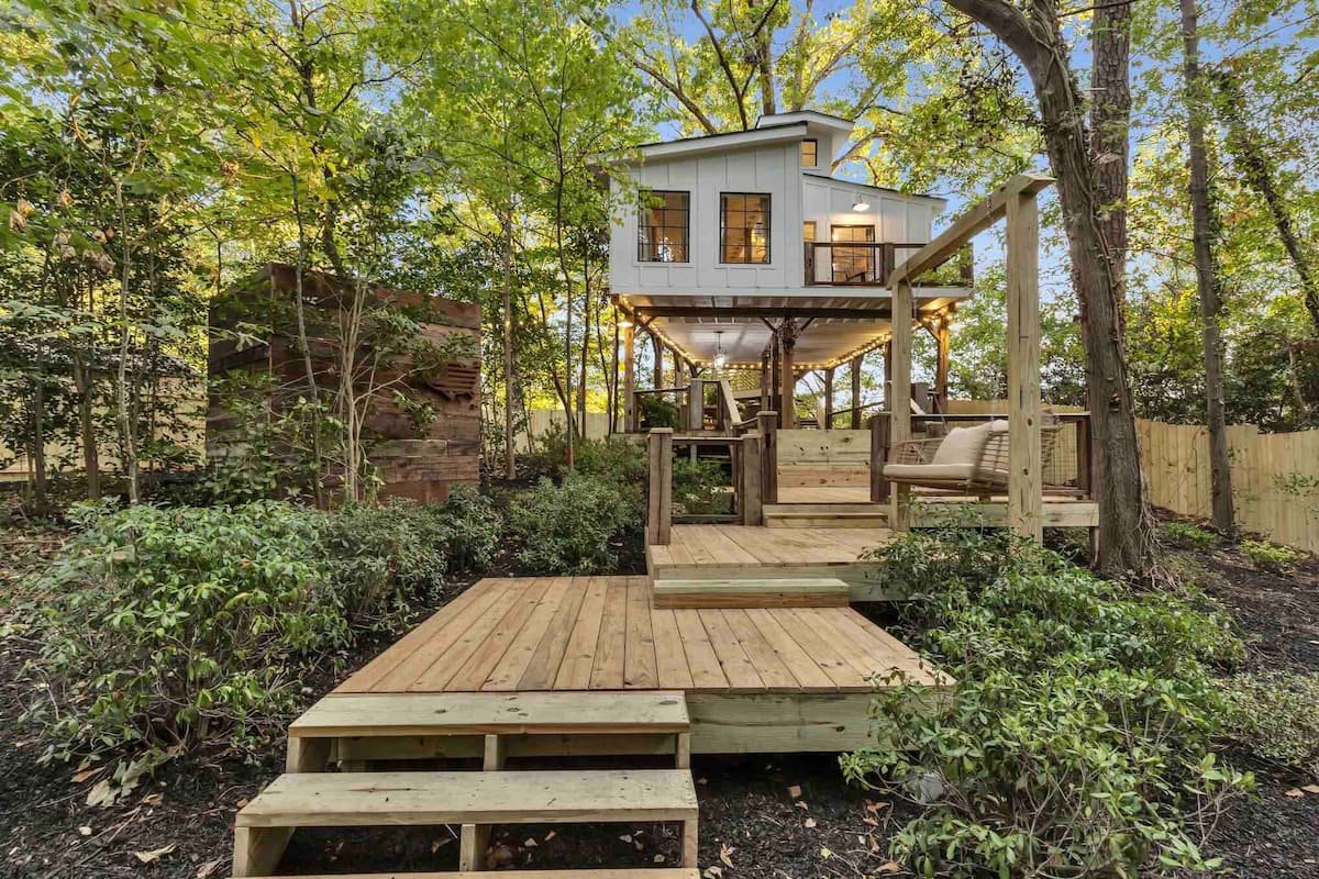 Incredible Treehouses you can rent on Airbnb! — SEE, SEEK, SLEEP
