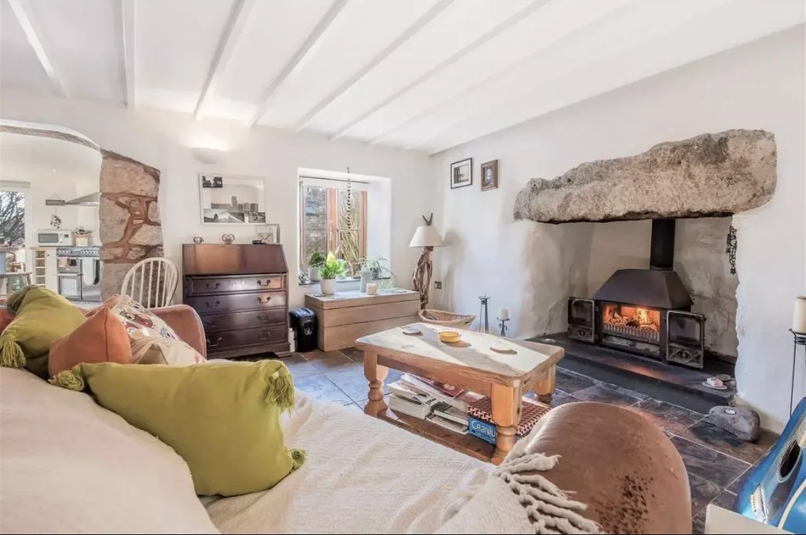 House Histories | PURSUING THE PAST