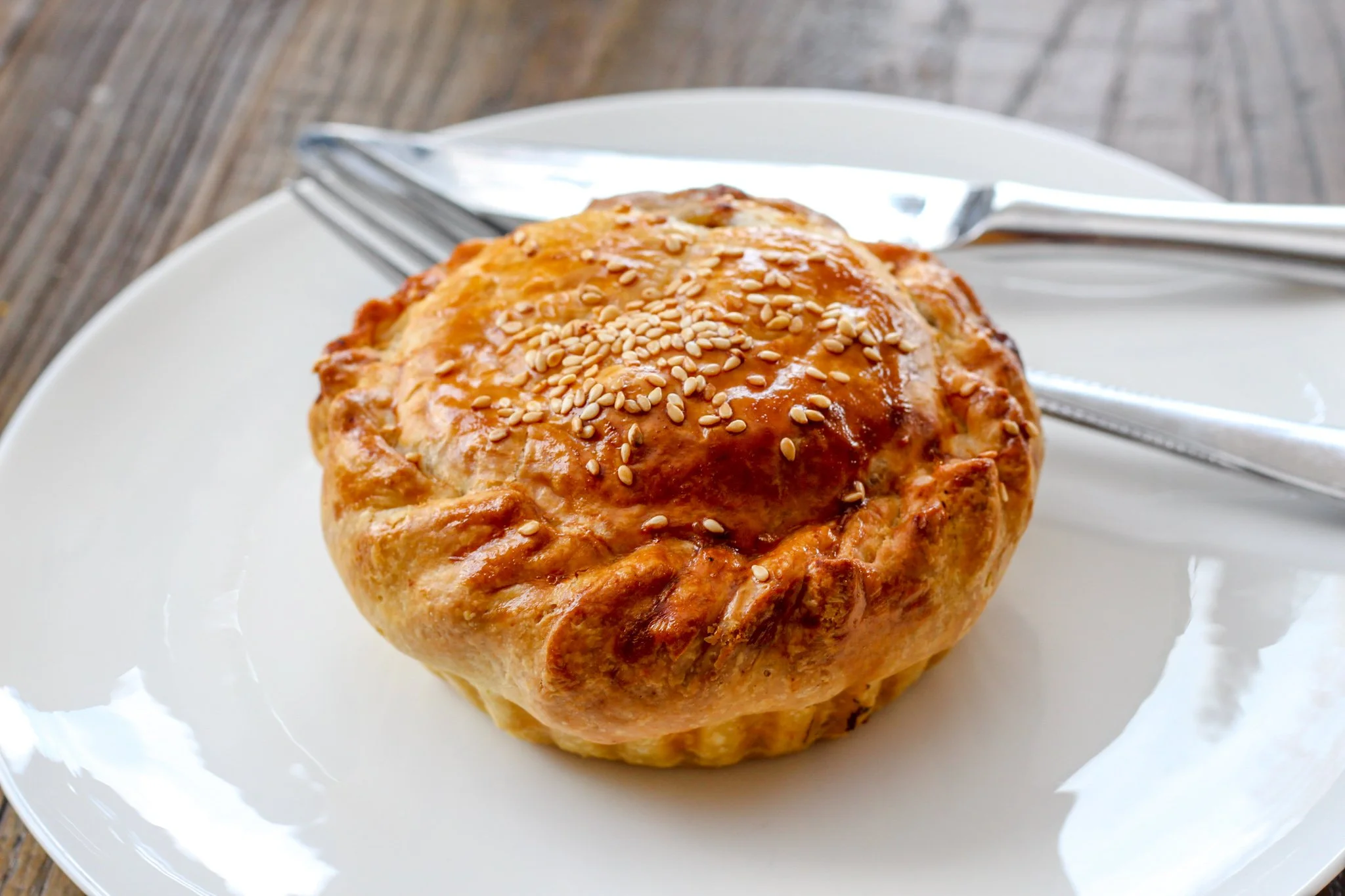 Beef and Caramelised Onion Pie — RedKitchen