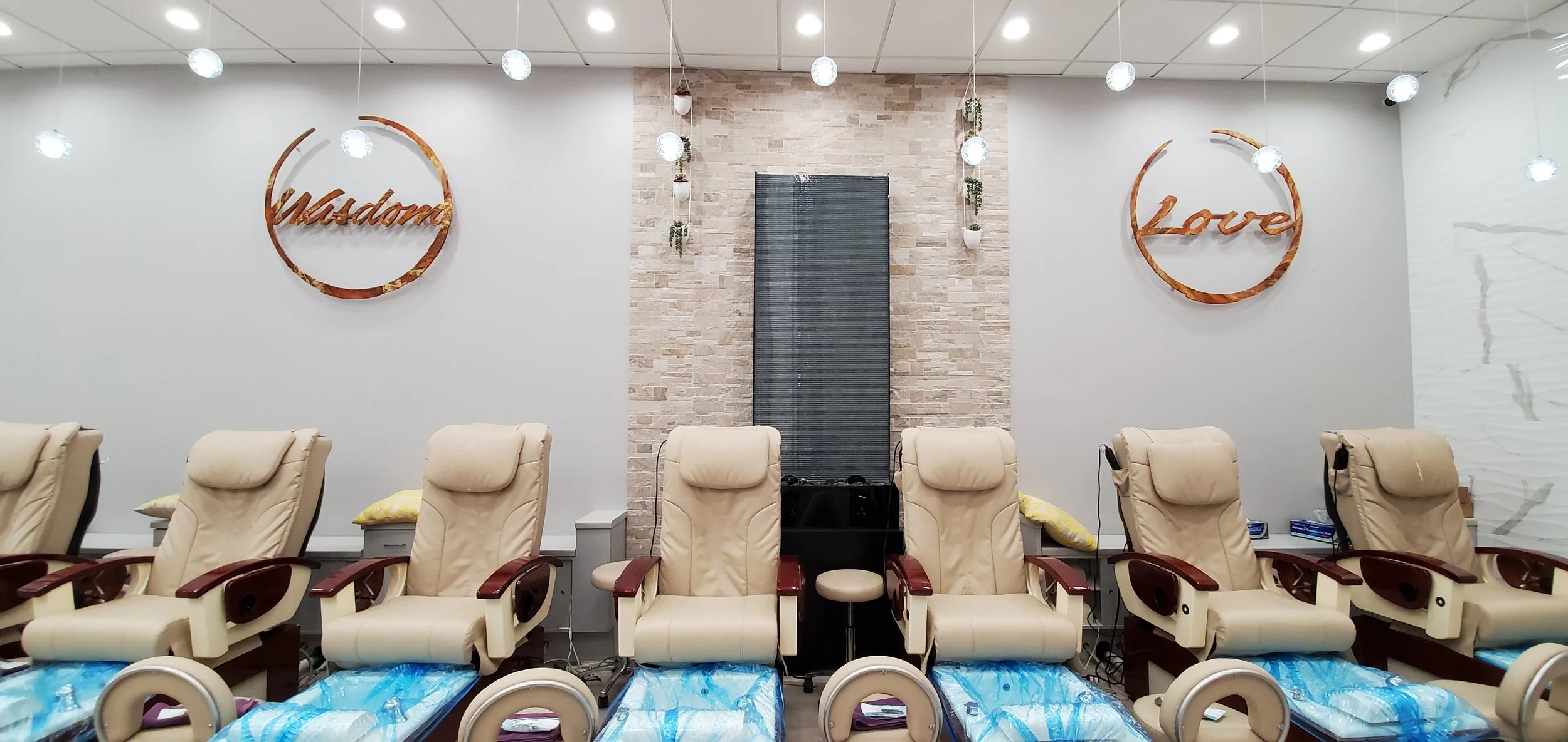 Zen Nails
