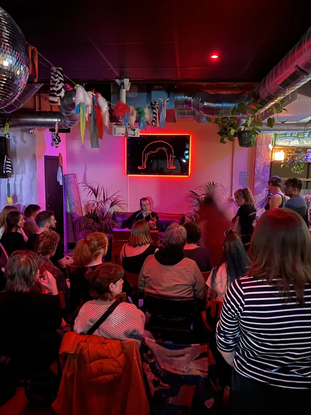 What's On — GUT LEVEL