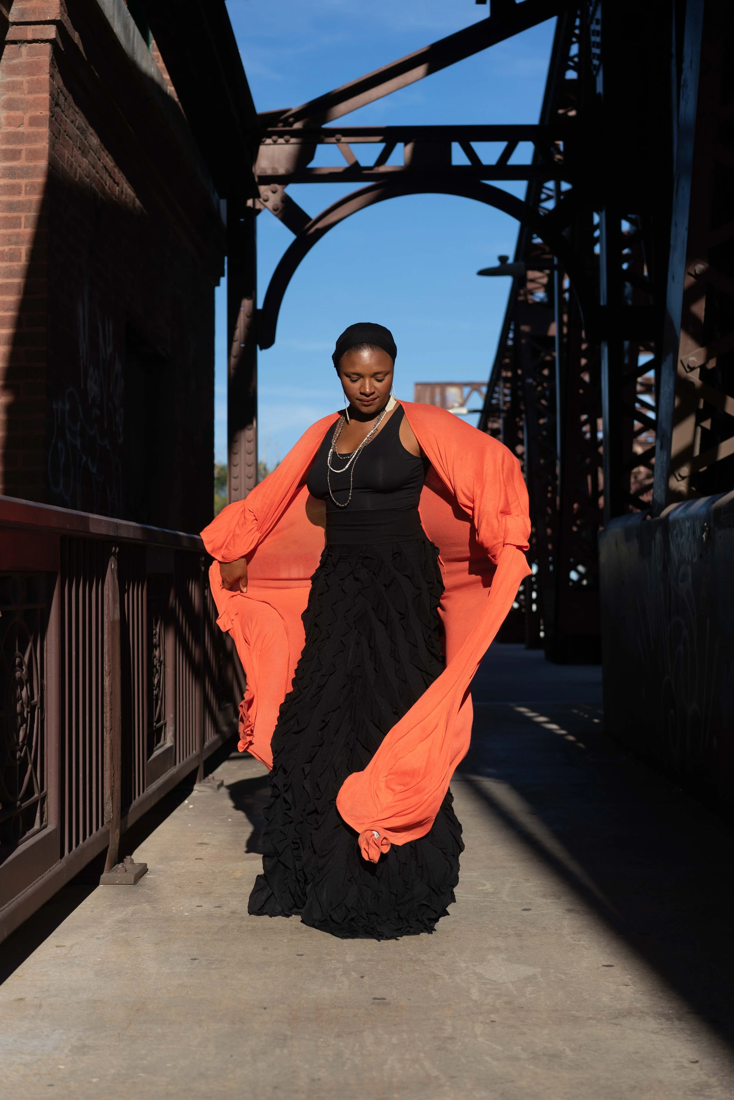 ABOUT — Lizz Wright