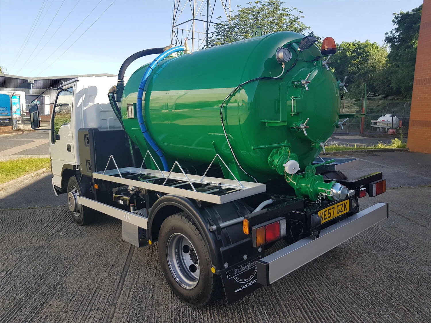 700 gallon Vacuum Cesspit Tanker for Greenapple — Buckinghams