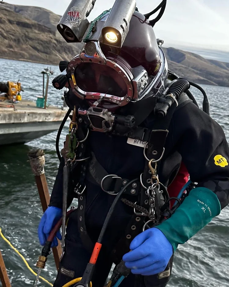 Crux Diving: Commercial Diving Services