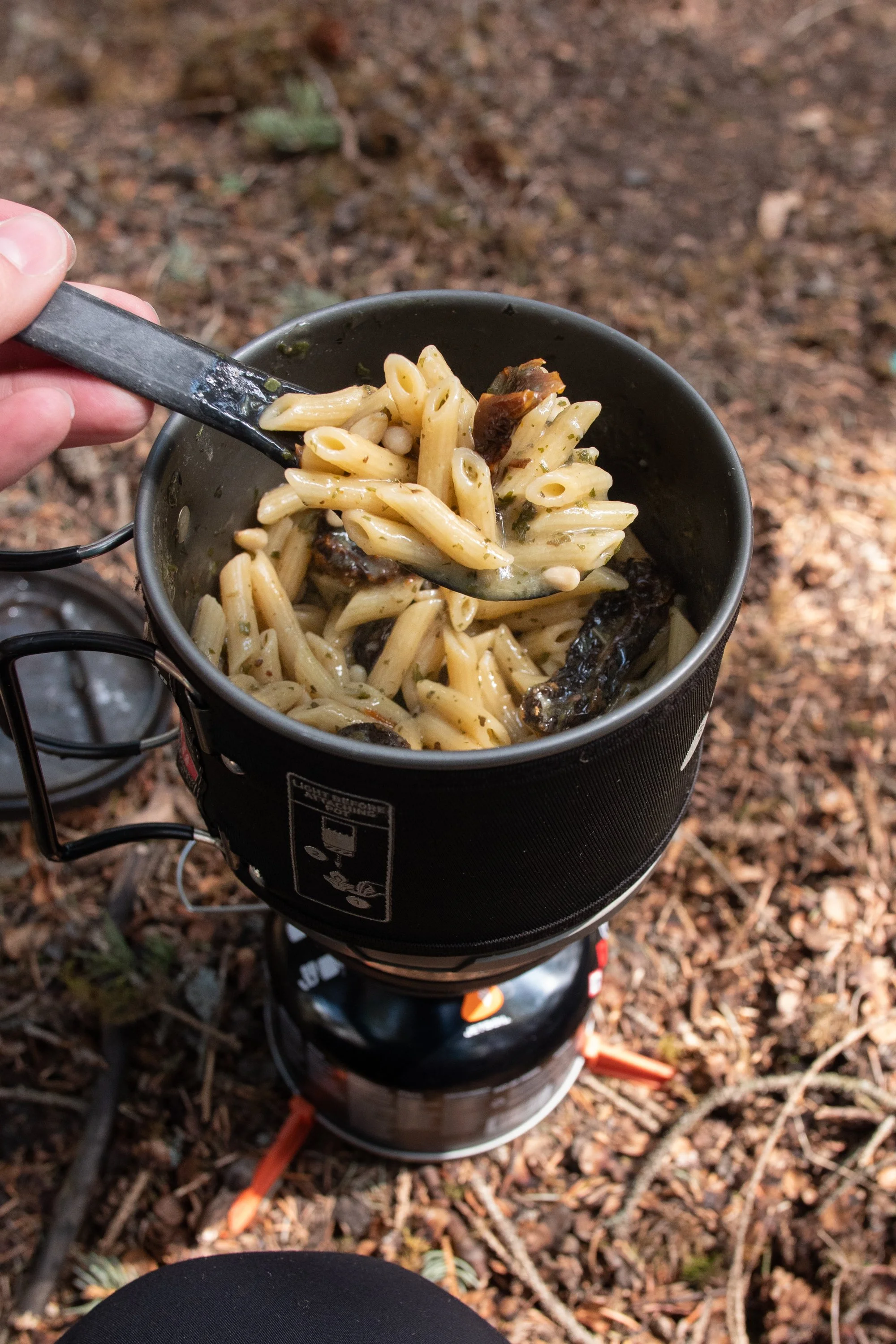 Easy Backpacking Pesto Pasta — CAMP KITCHEN