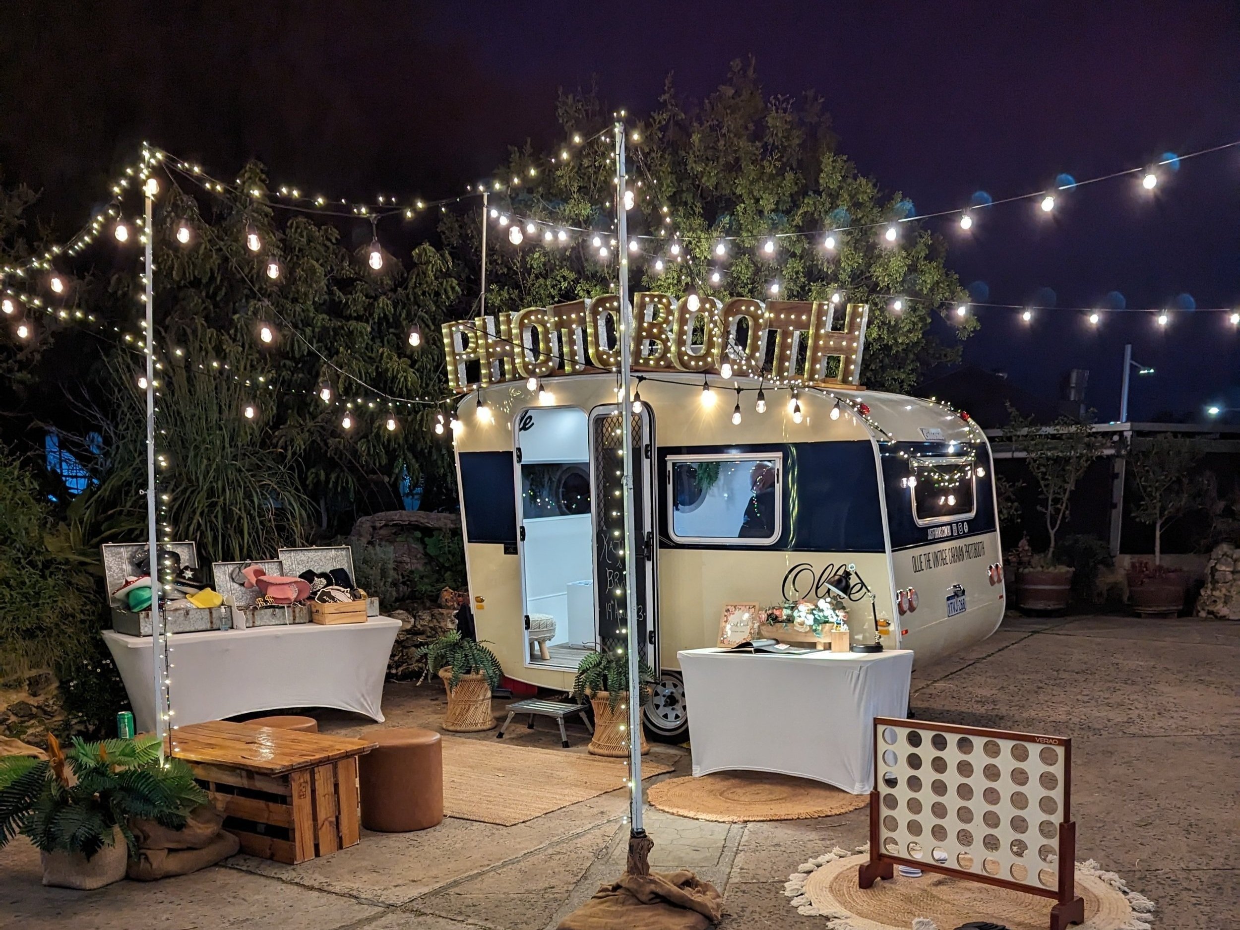 Our photo booths — JustForKiKs Entertainment