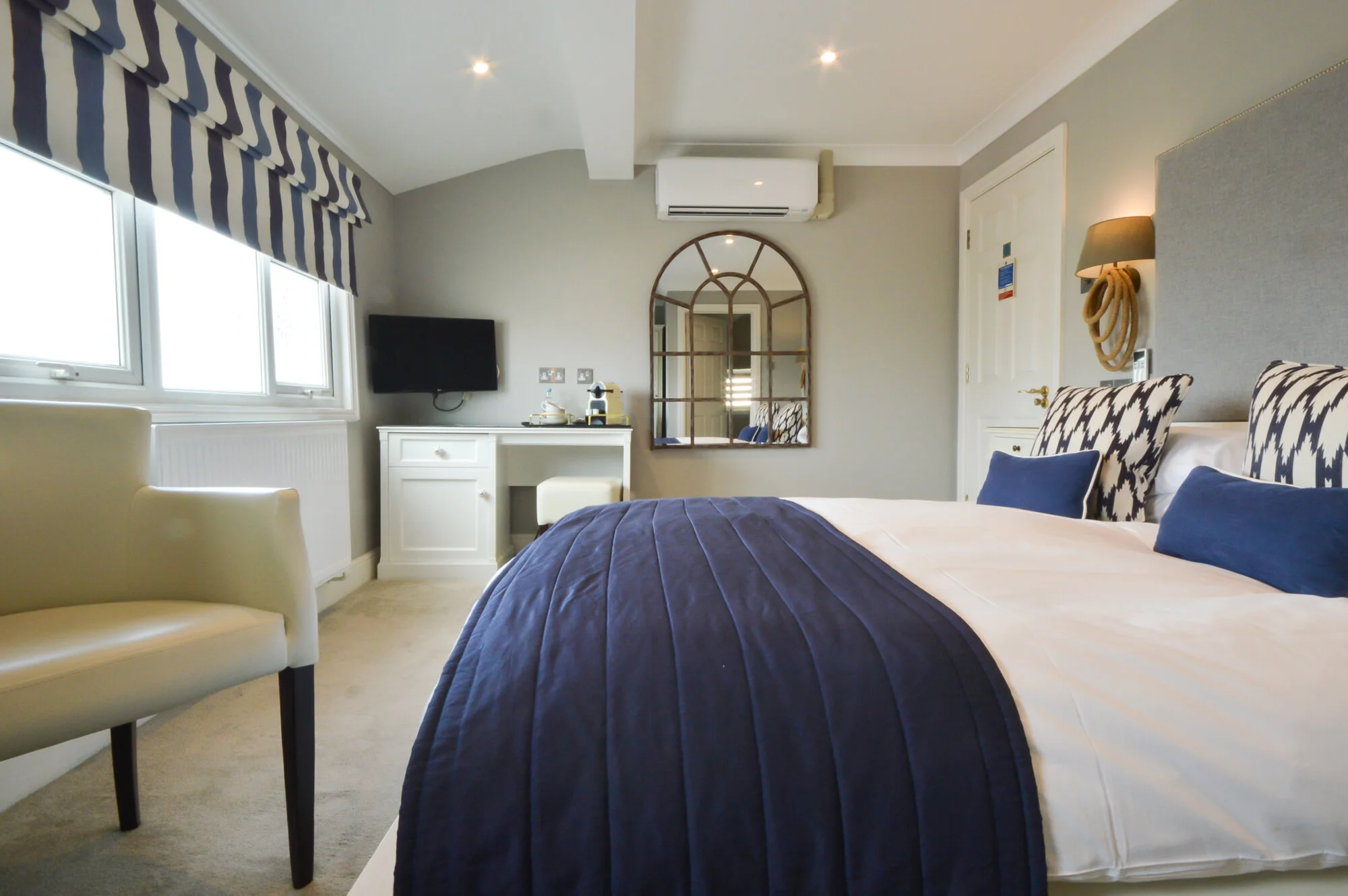 Pebble Beach Restaurant - Award winning restaurant with rooms in Hampshire