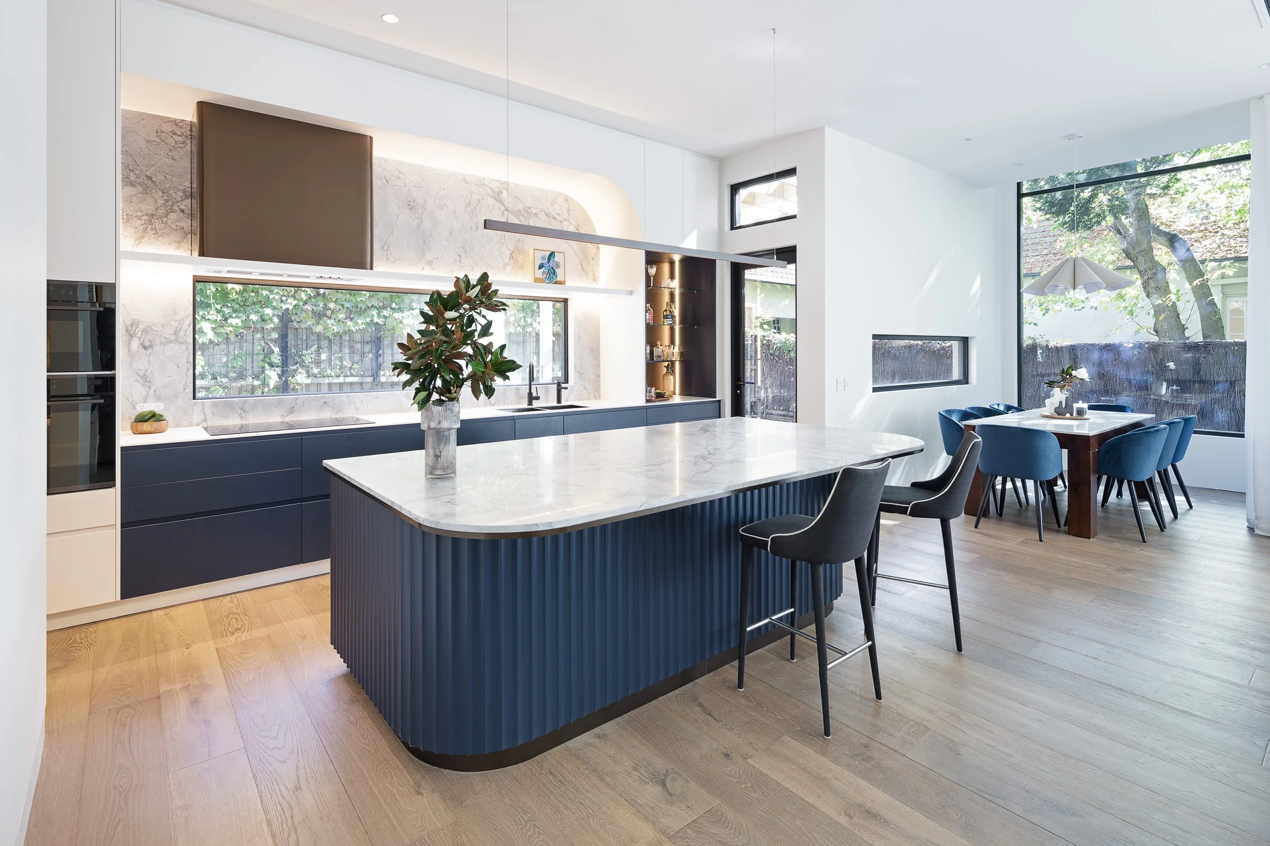 Contemporary Arthouse - Hunters Hill, Sydney Interior Design — Concepts ...
