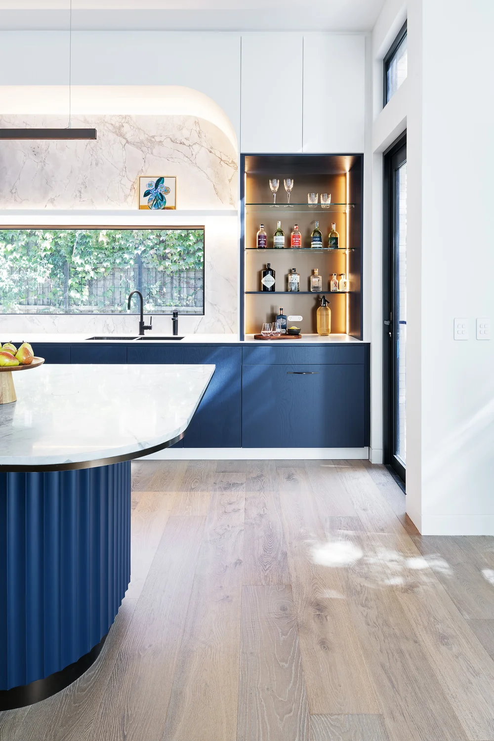 Contemporary Arthouse - Hunters Hill, Sydney Interior Design — Concepts ...