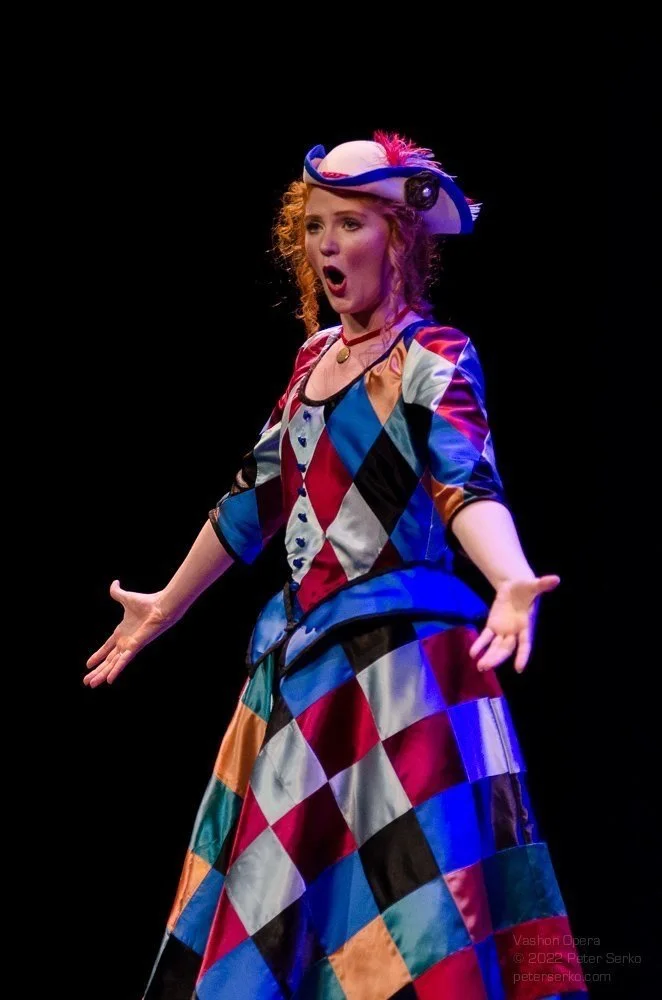 Hallie Schmidt | Soprano