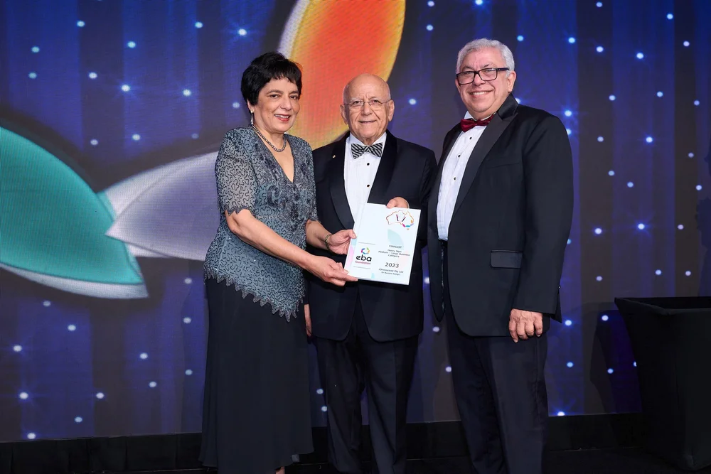Dr Rustom Kanga- iOmniscient — The Ethnic Business Awards