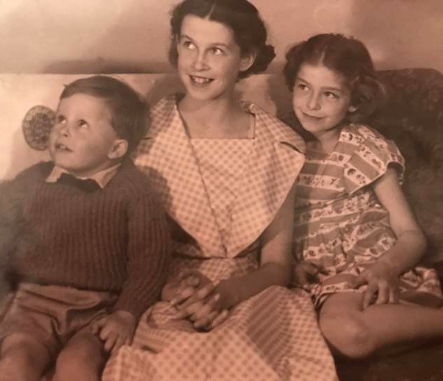 Anne Davis - Growing up on the island — Manx Nostalgia