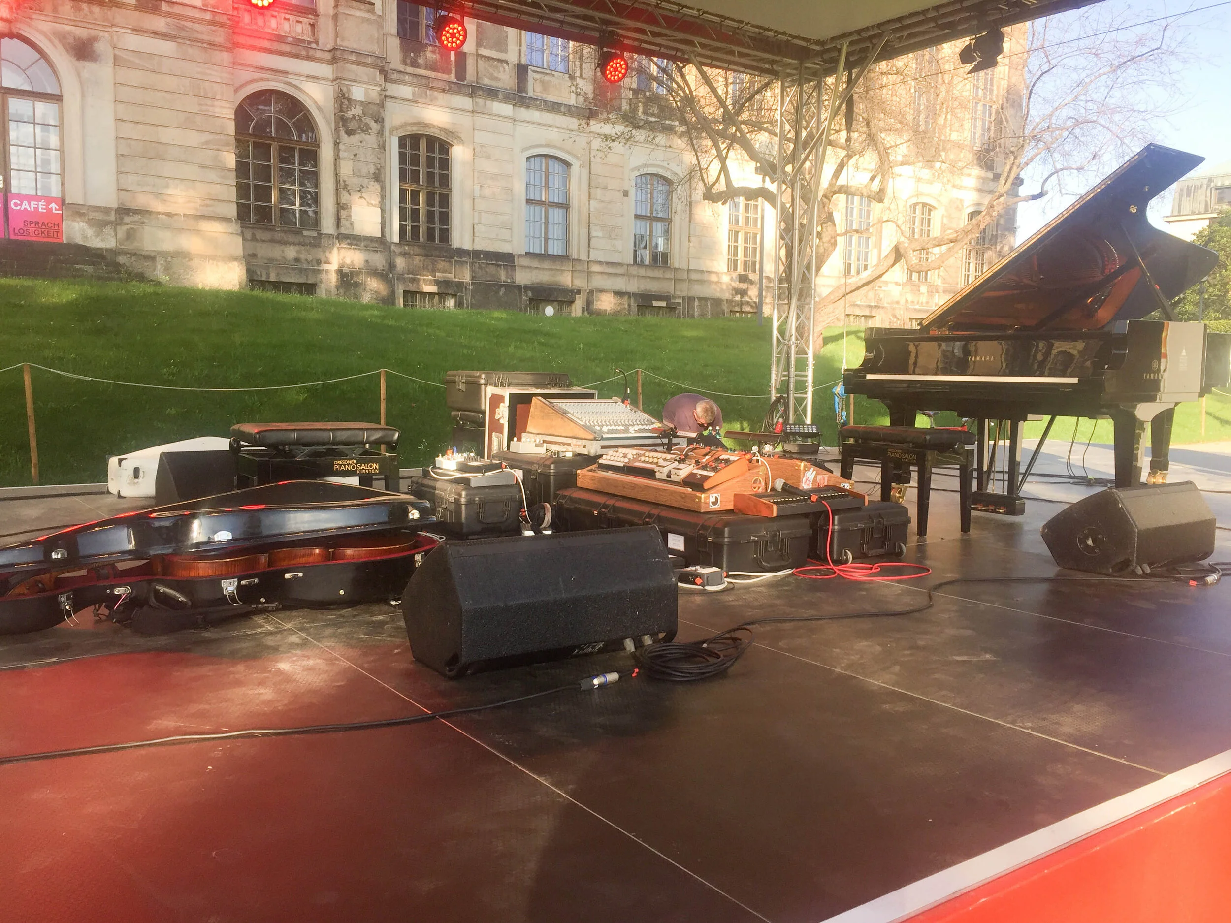 Live at Palaissommer Dresden — BRUEDER SELKE