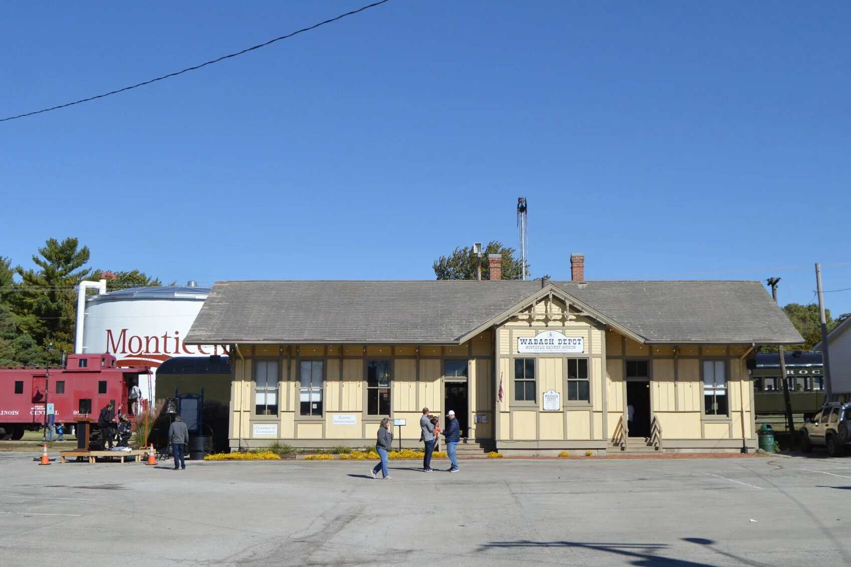 Depots and Facilities — Monticello Railway Museum