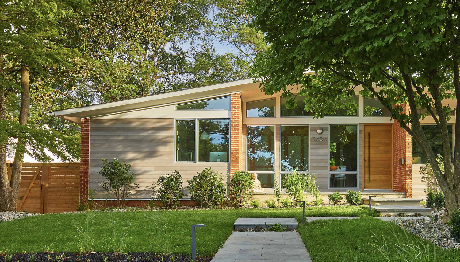 10 Things to Consider Before Buying a Mid-Century Modern Home ...