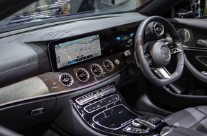How to Install a Mercedes-Benz Navigation SD Card | Guide