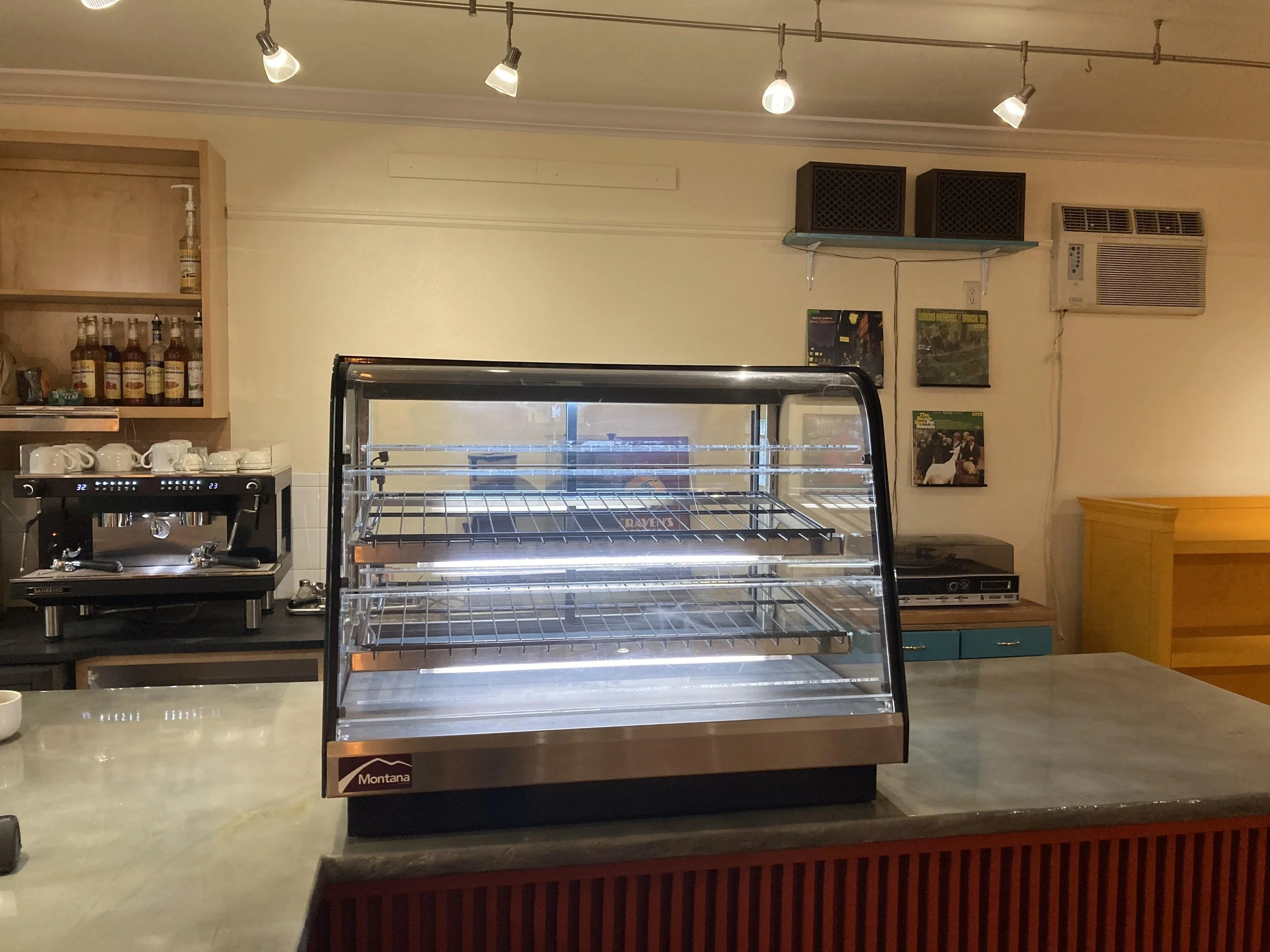 Tandem Bakery & Cafe — Tandem Doughnuts and Bakery