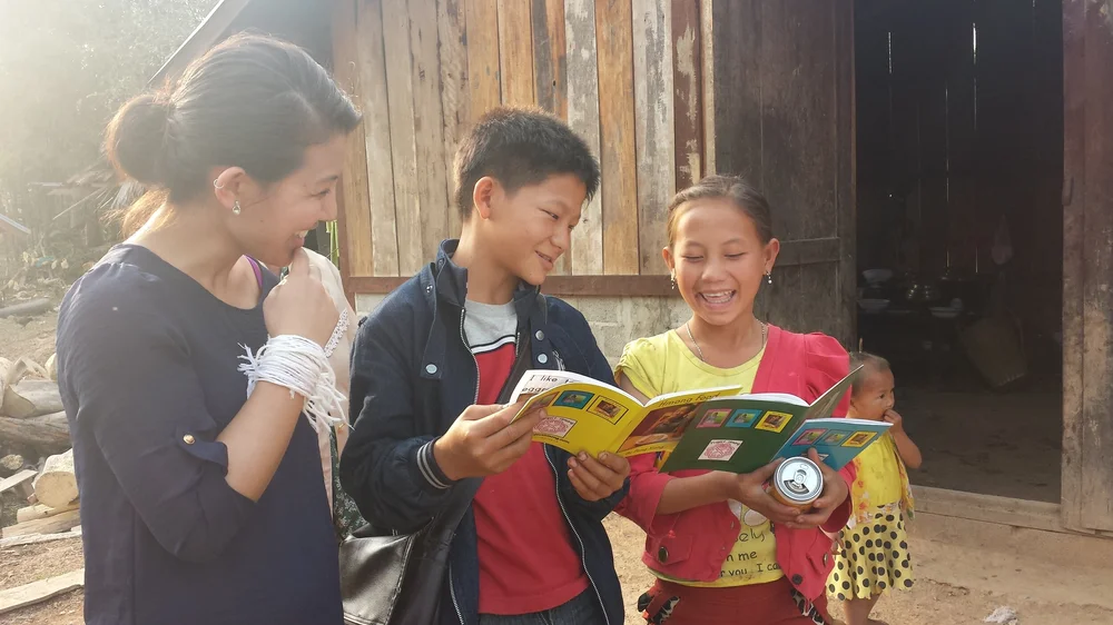 Bilingual Hmong Picture Books for Kids, Young Children and Adults ...