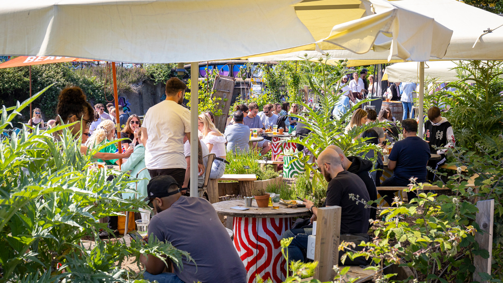 Barge East- Floating Bar & Kitchen in Hackney Wick
