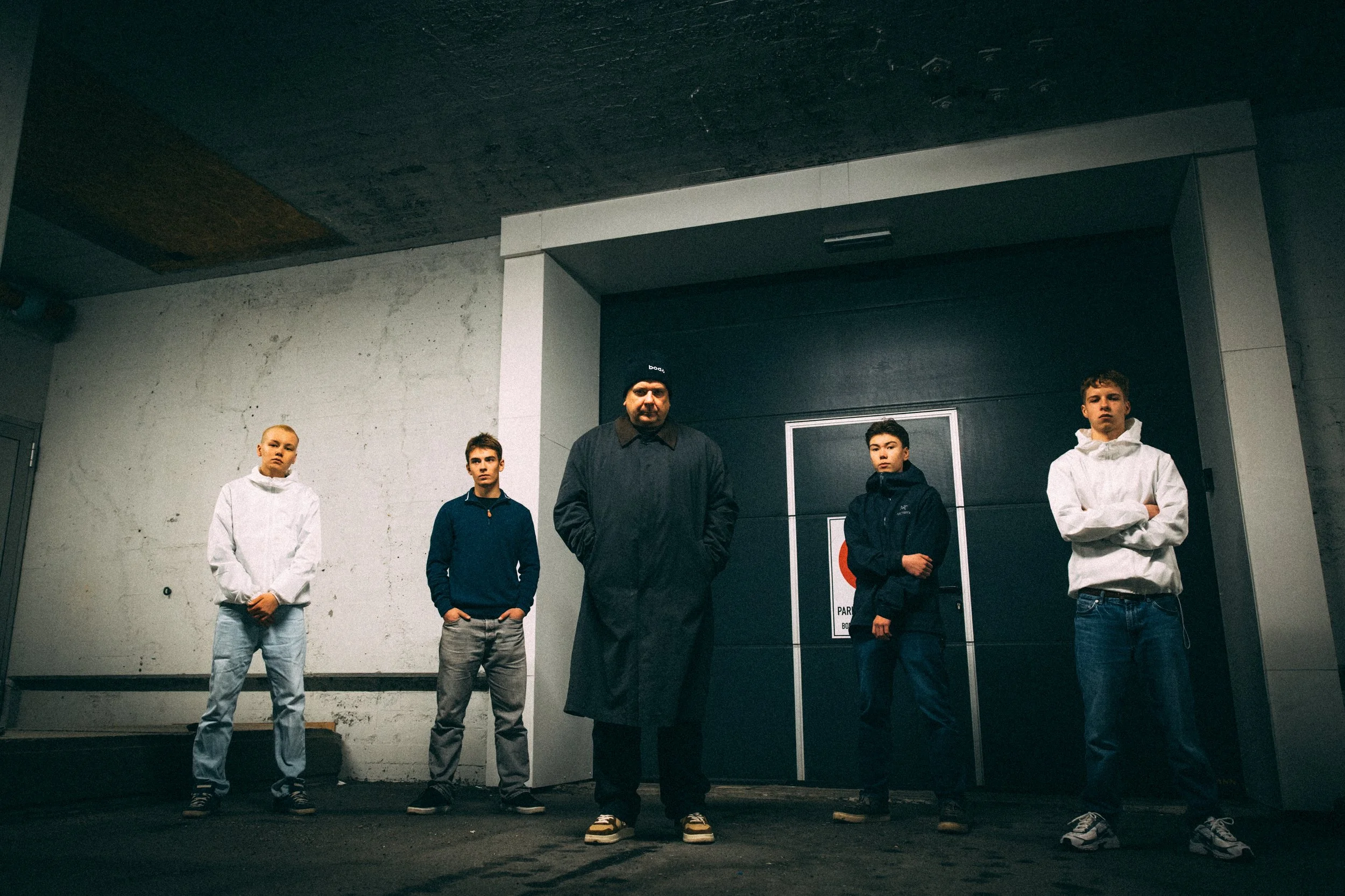 Tungtvann support: KVARTAL — Svømmehallen Scene