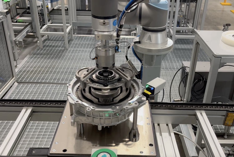 Schaeffler Gearbox Assembly Case - AICA Smart Assembly — AICA - The AI ...