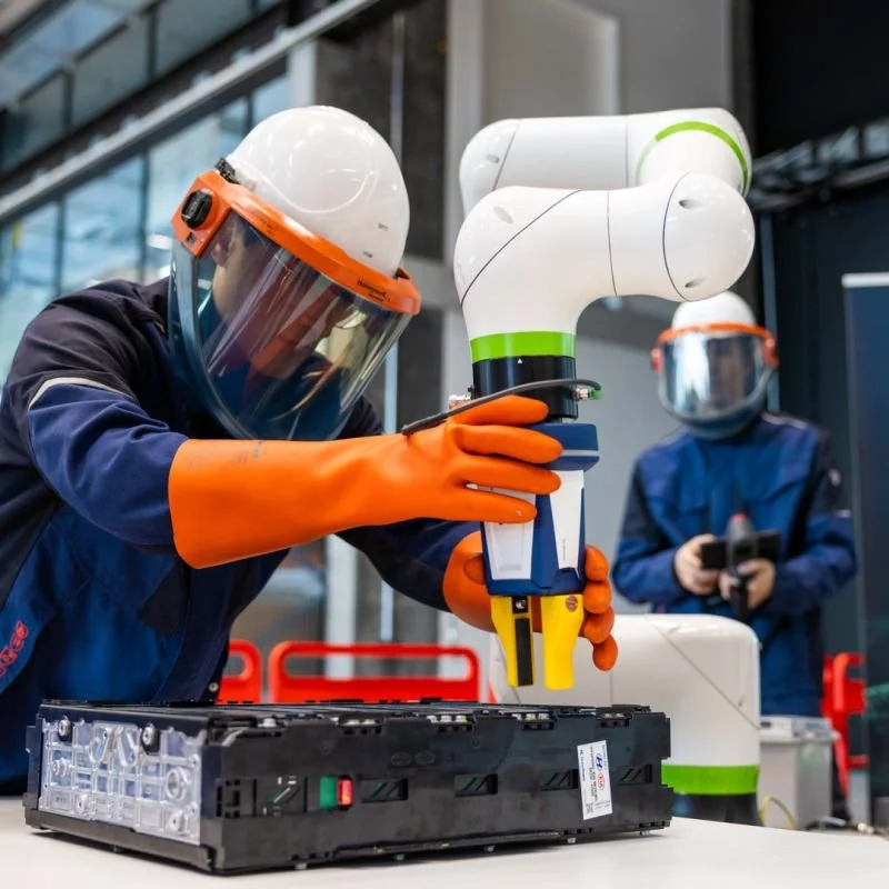 Cases — AICA - The AI Platform for Adaptive Robotics