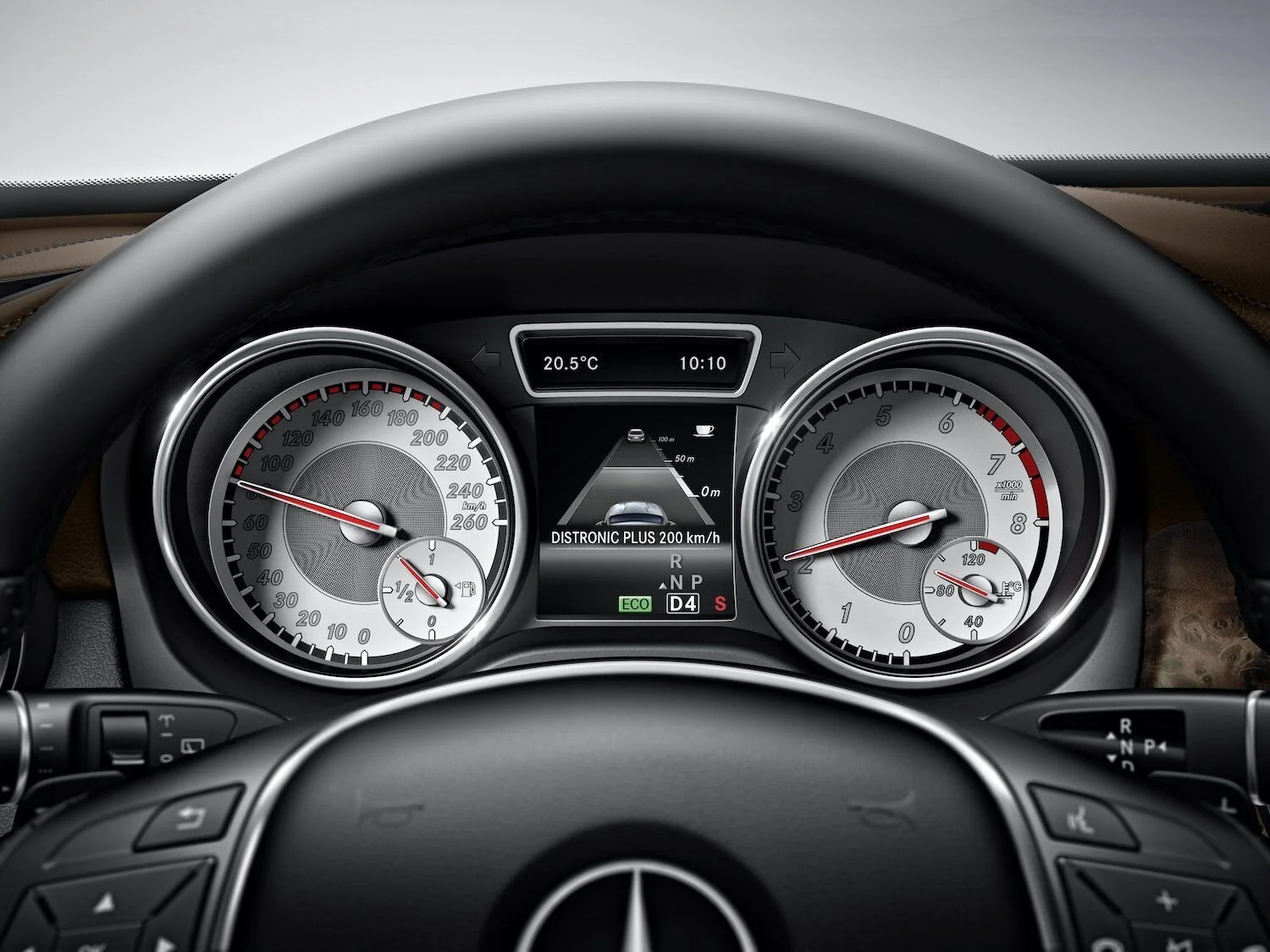 Aktywny tempomat DISTRONIC - wszystko co musisz wiedzieć — Mercedes ...