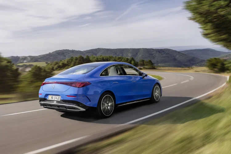 Mercedes CLA 2025 - sprawdź nową wersję hybrydową i elektryczną ...