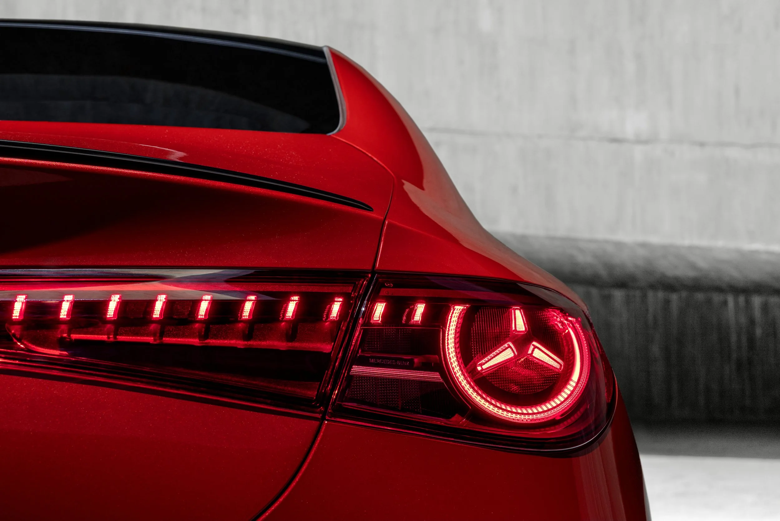Mercedes CLA 2025 - sprawdź nową wersję hybrydową i elektryczną ...