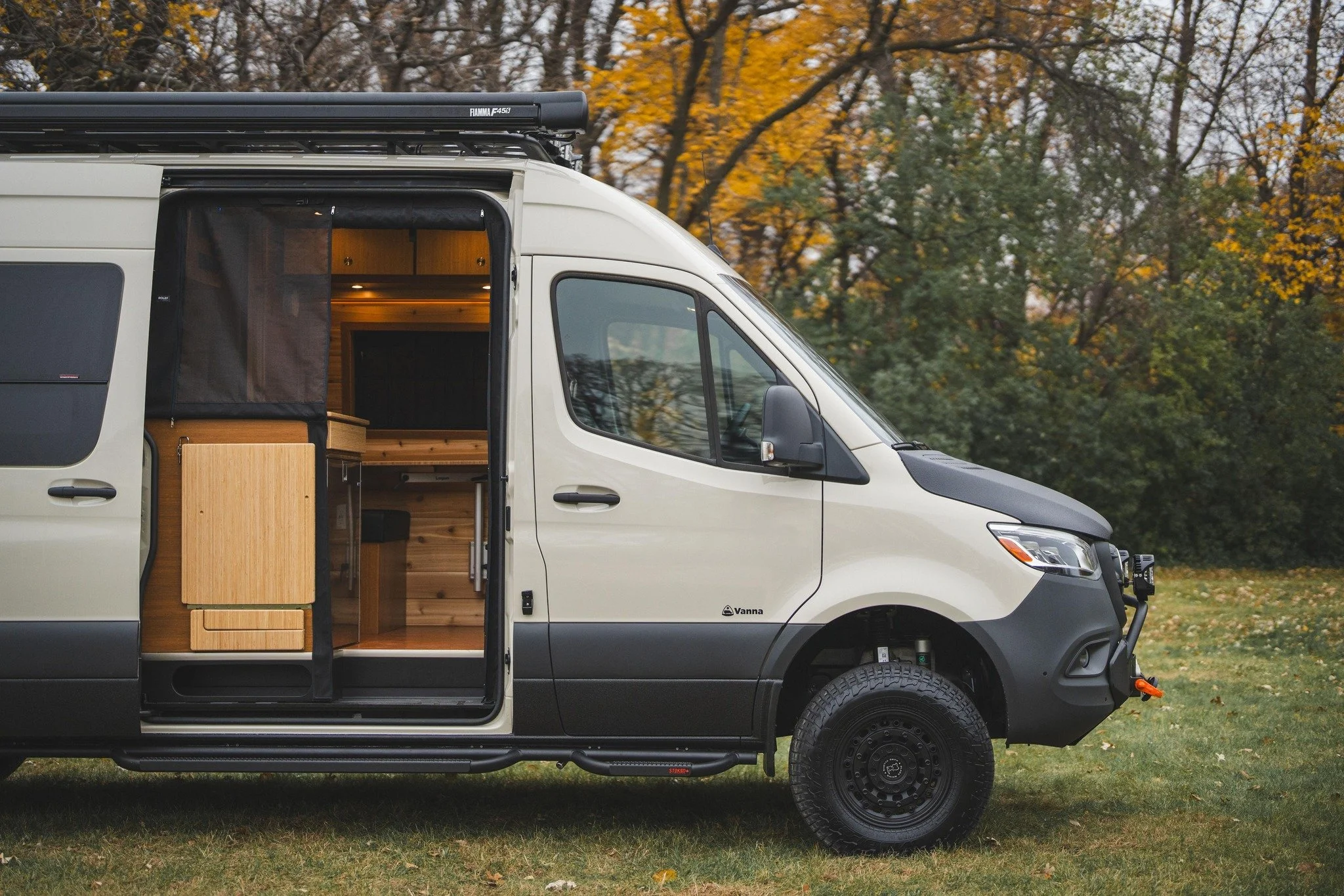 Vanna Adventure Vans